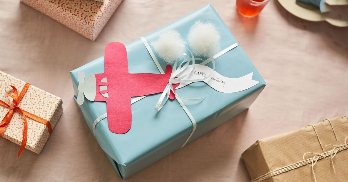 Thoughtful Aviation Gift Ideas for Pilots and Flying Enthusiast